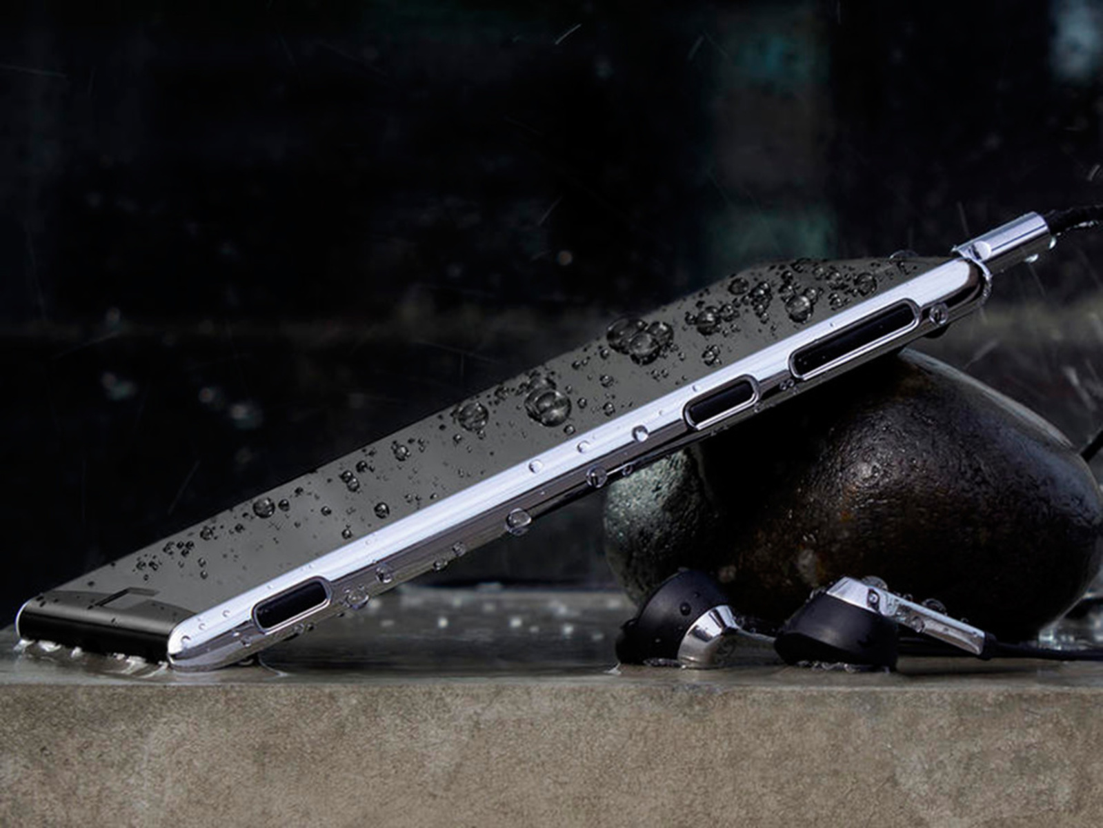 New stainless steel smartphone – FrontMet